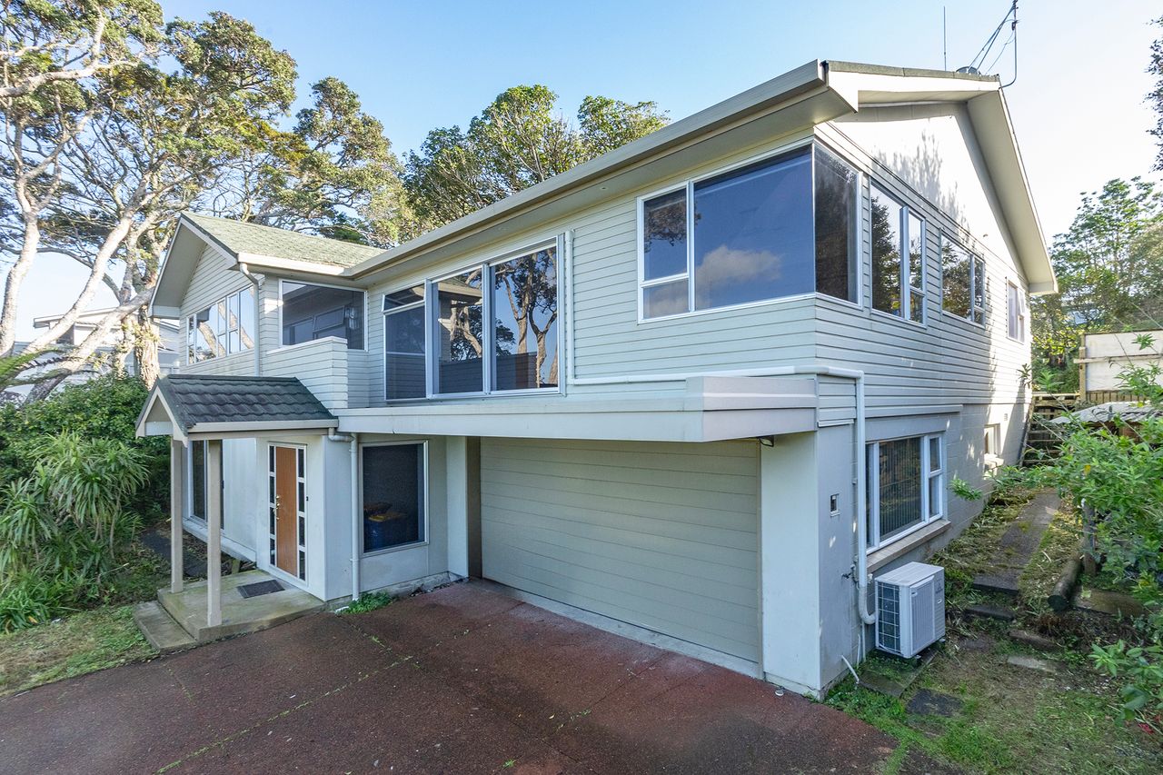 Spacious three bedroom home with character! #Rewi *Under contract* - NZ ...