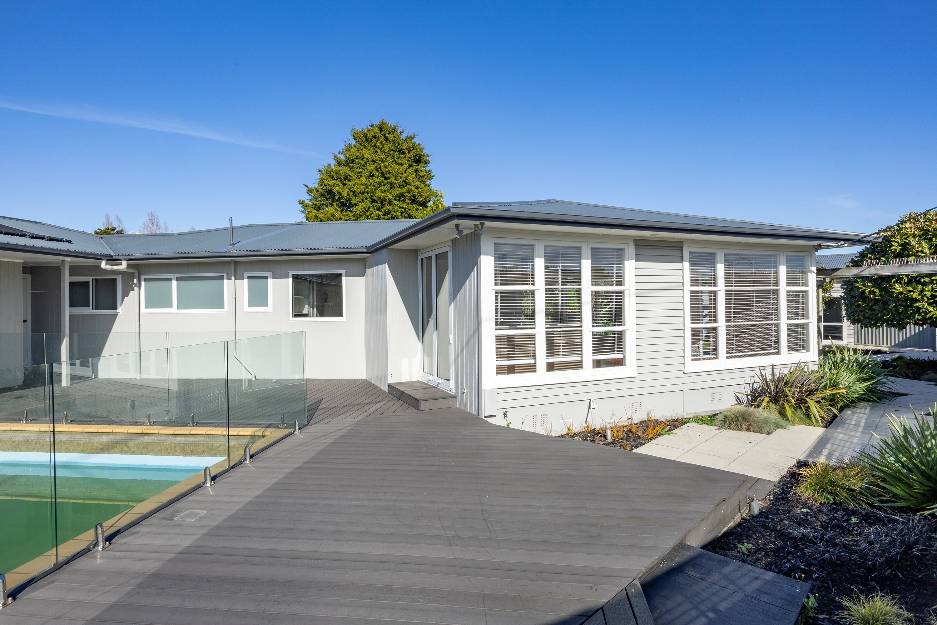 The one you've been waiting for!! Stunning relocatable home! #Mil ...